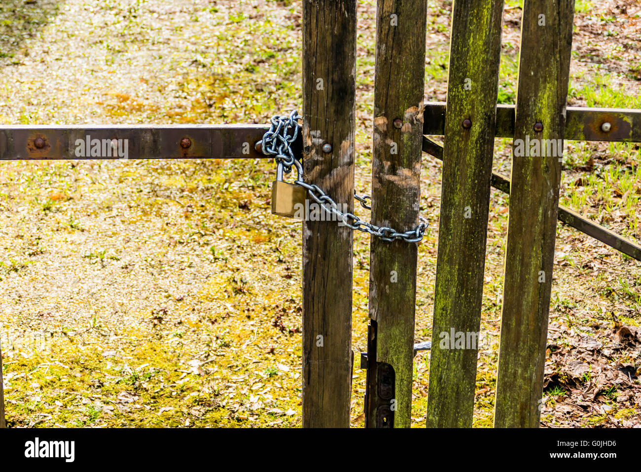Self enclosed hi-res stock photography and images - Alamy