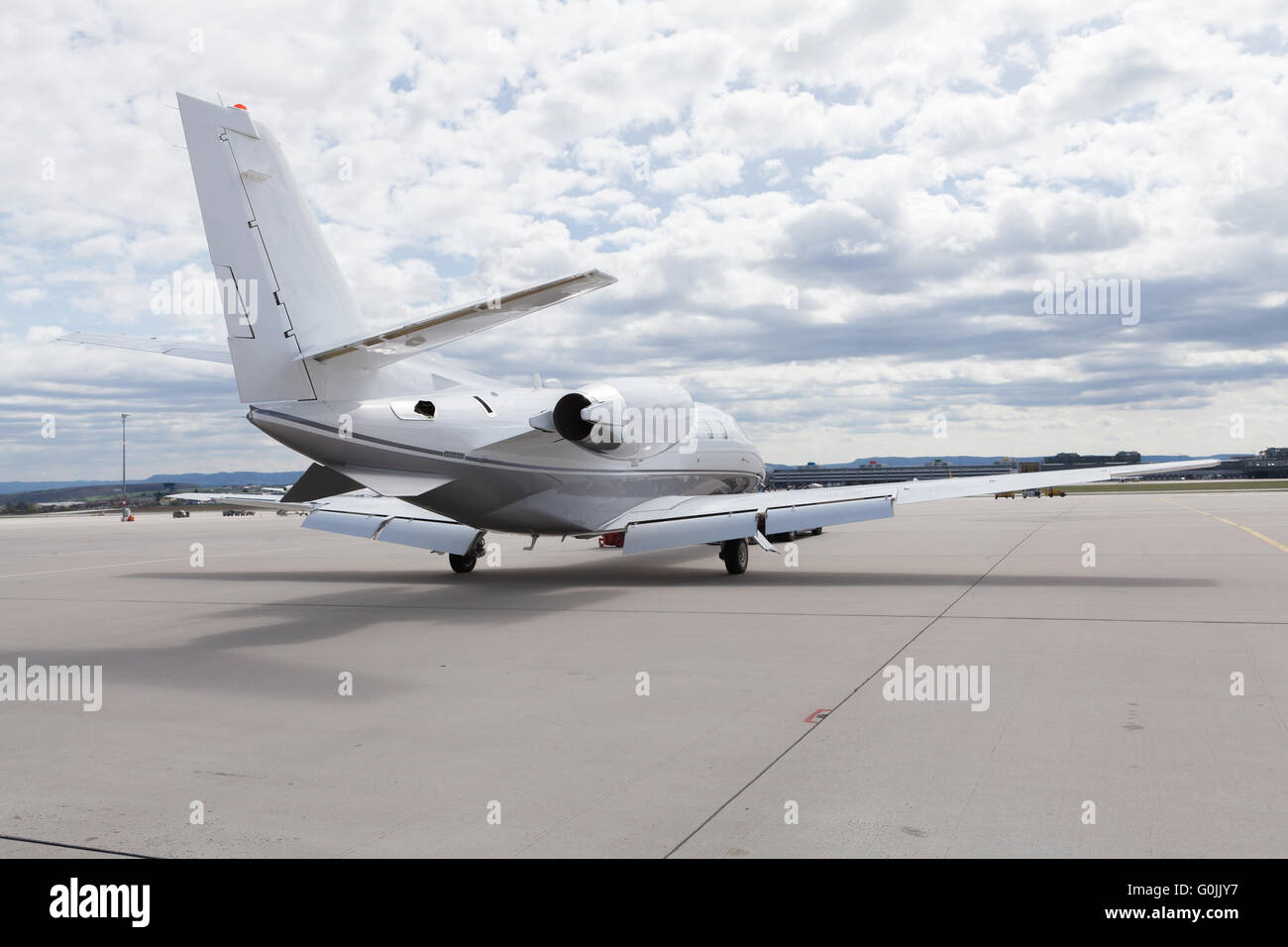 Learjet aircraft hi-res stock photography and images - Alamy