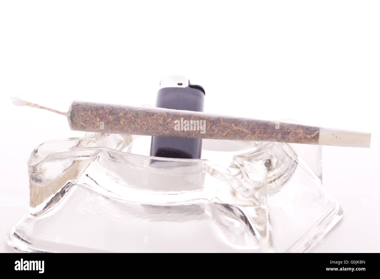 Close up of marijuana and smoking paraphernalia Stock Photo - Alamy