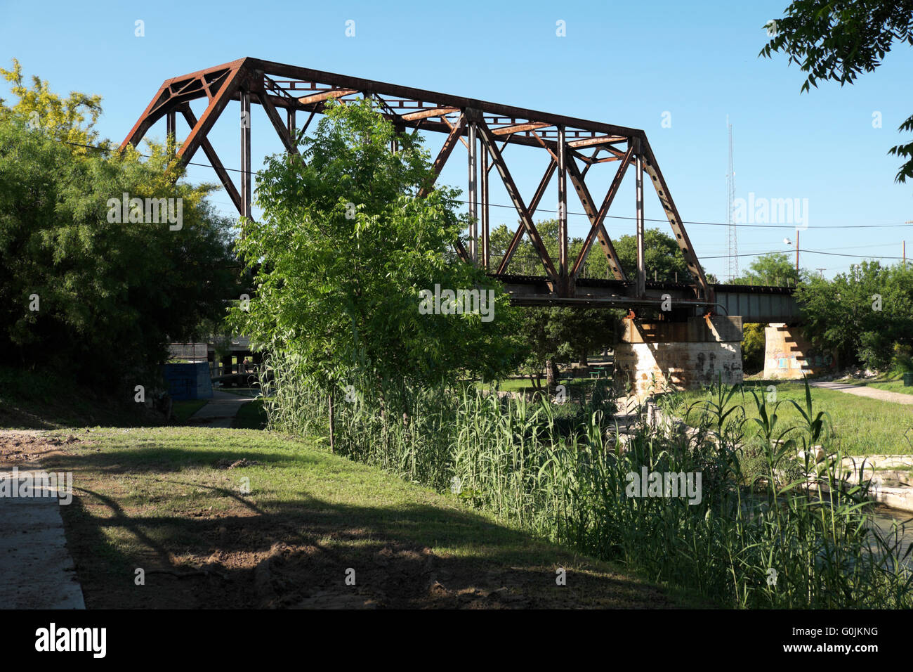 Iron truss railroad bridge crosses San Felipe Creek at Horse Shoe Park ...