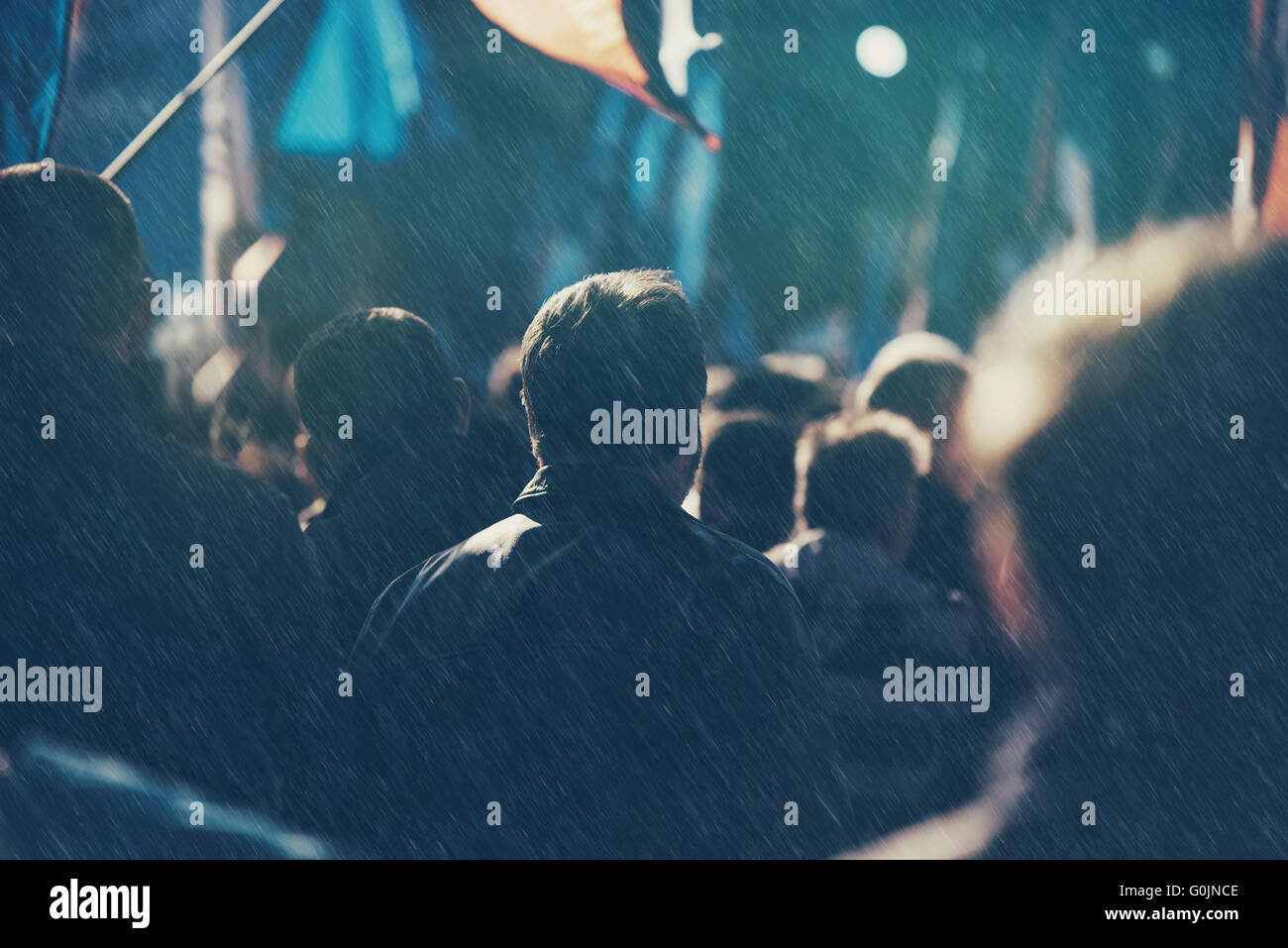 People rain rainy weather crowd hi-res stock photography and images - Alamy