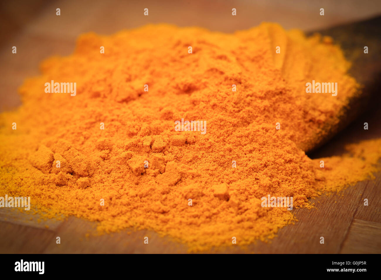 Ground turmeric root hi-res stock photography and images - Alamy