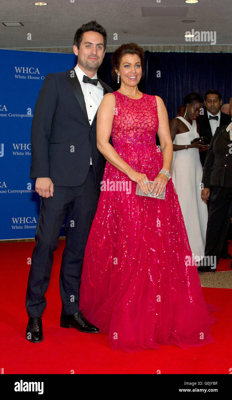 Ed weeks arrive hi-res stock photography and images - Alamy