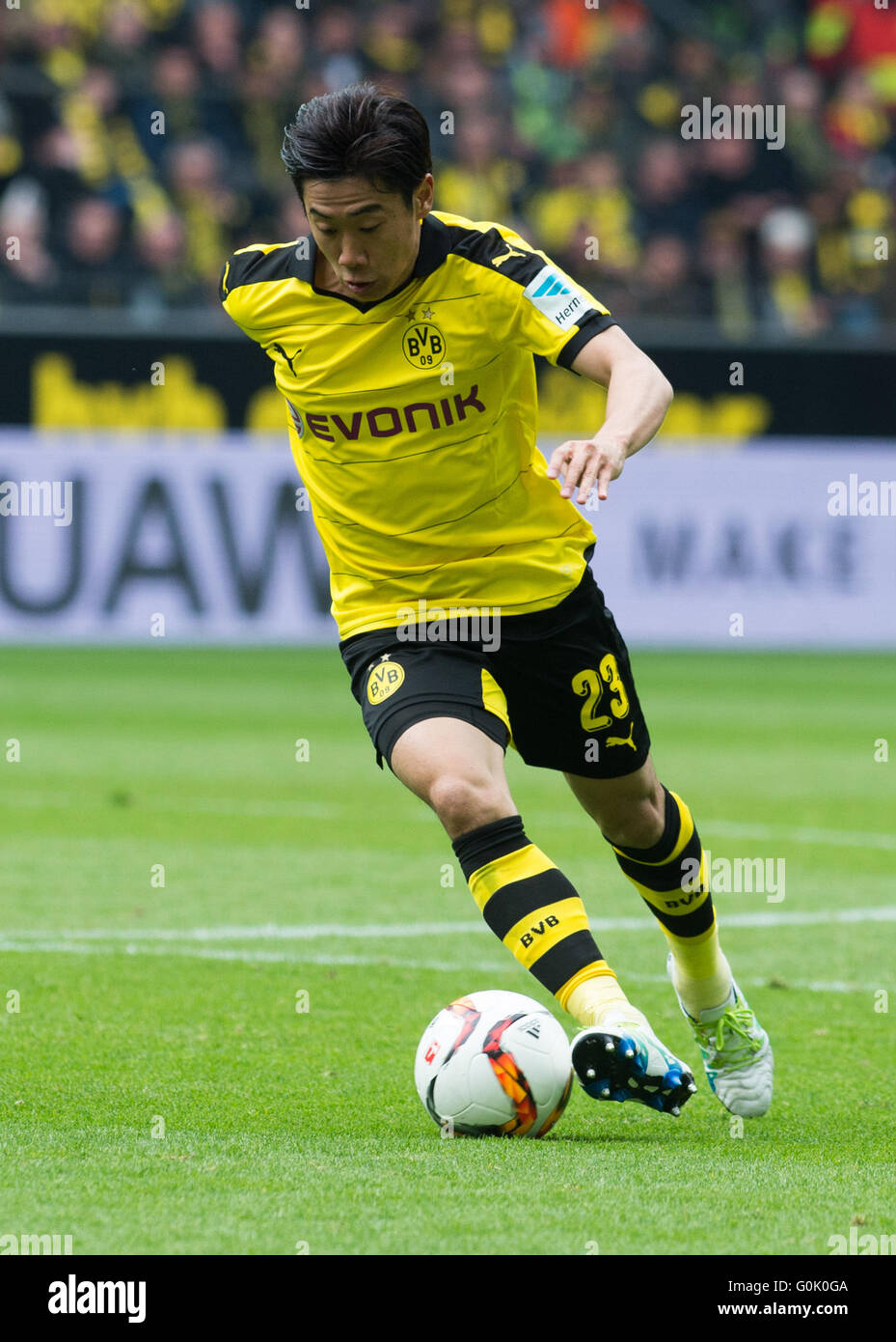 Dortmund, Germany. 30th Apr, 2016. Dortmund's Shinji Kagawa in action ...