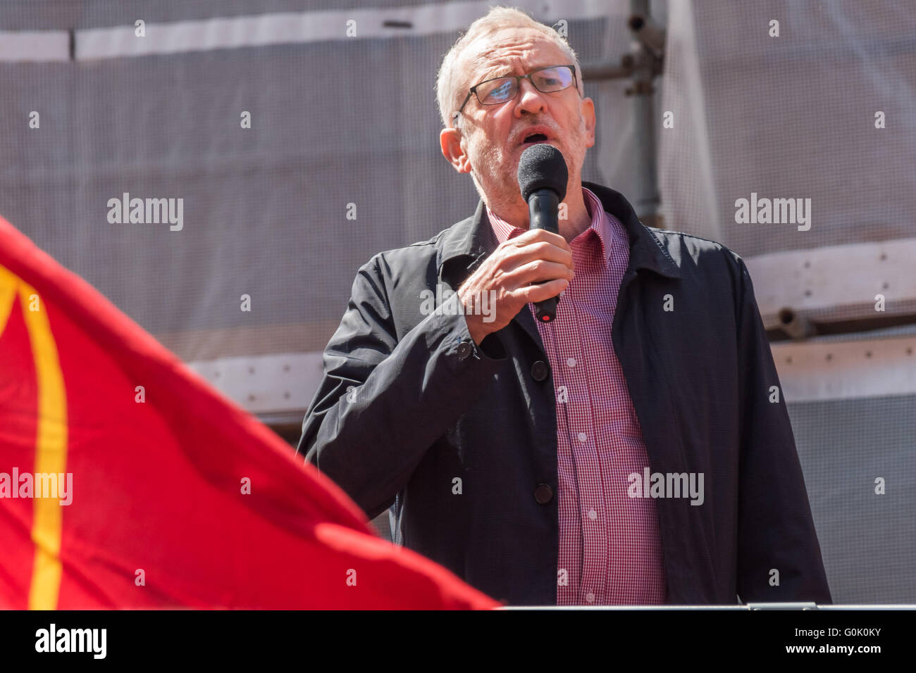 London, UK. 1st May, 2016. Labour leader Jeremy Corbyn addresses the ...