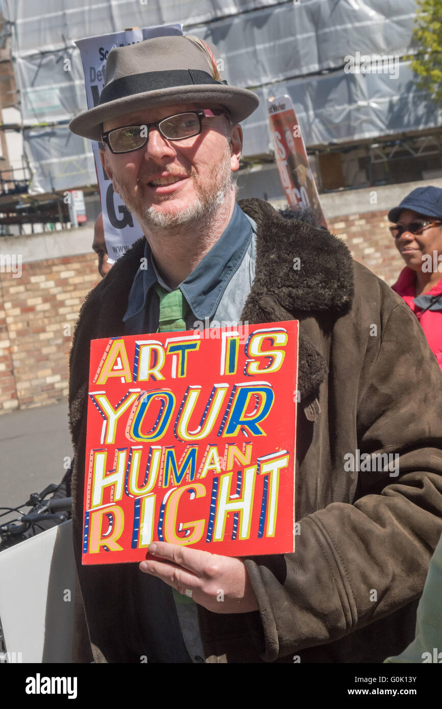 London, UK. 1st May, 2016. Socialists celebrate International Workers ...