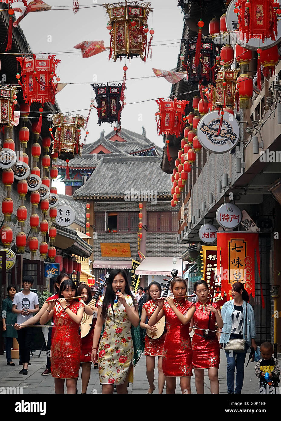 Kaifeng scenic spots hi-res stock photography and images - Alamy
