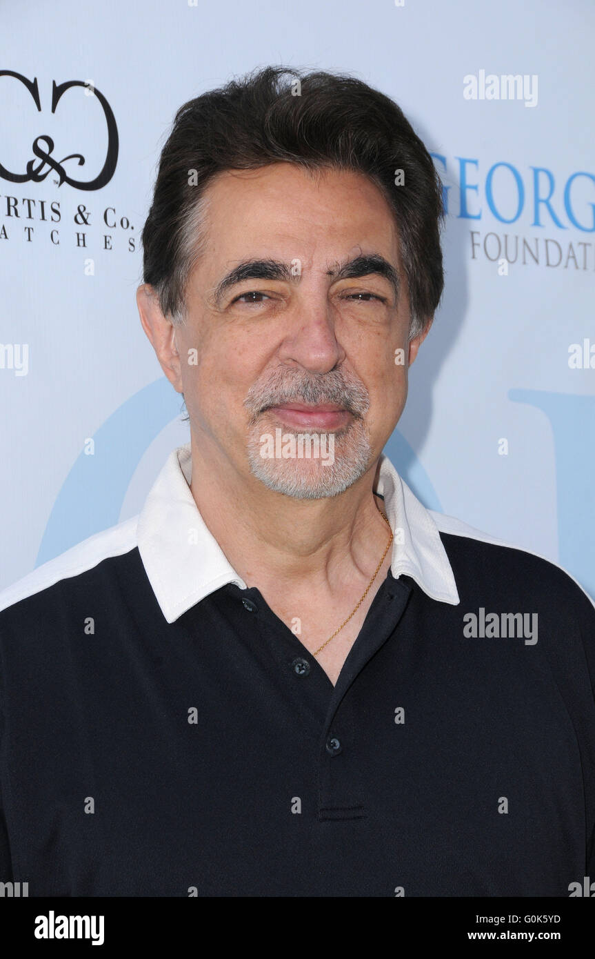 Burbank, CA, USA. 21st Feb, 2016. 02 May 2016 - Burbank, California ...