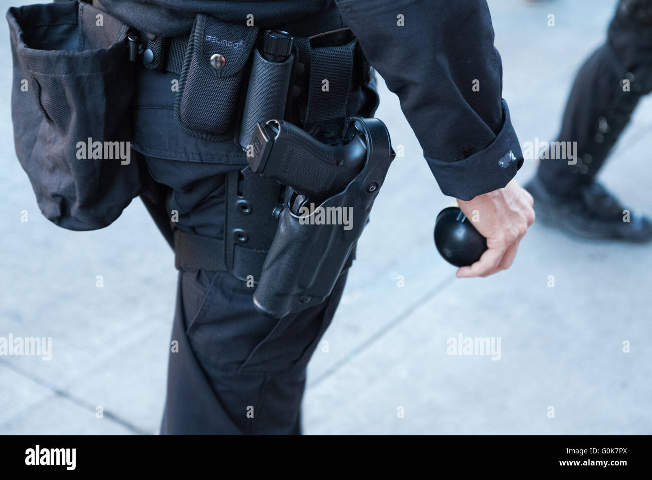 Dispersal order hi-res stock photography and images - Alamy