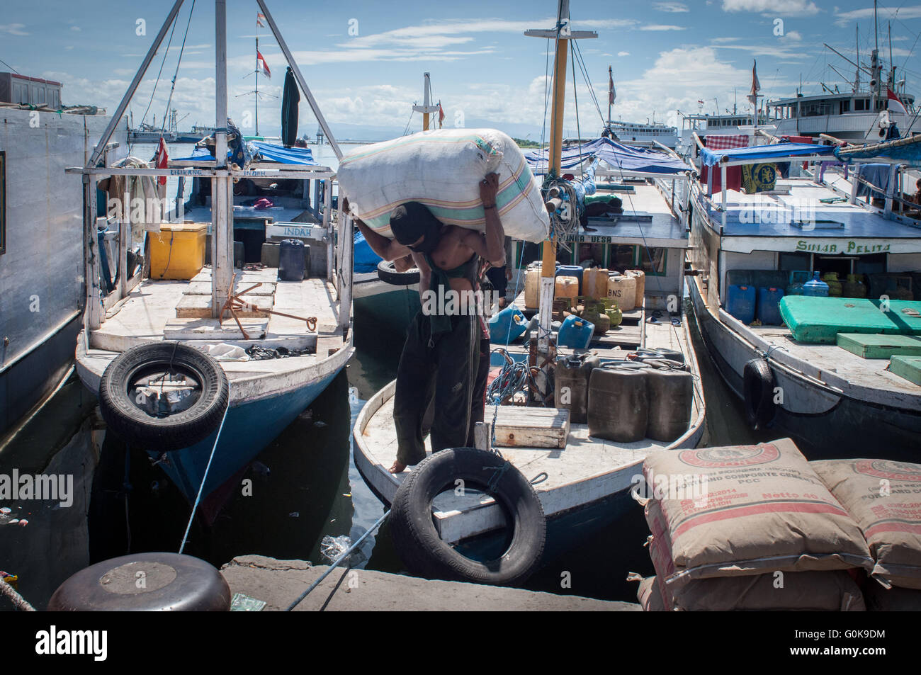 Trade Cargo Sack Stock Photos & Trade Cargo Sack Stock Images - Alamy