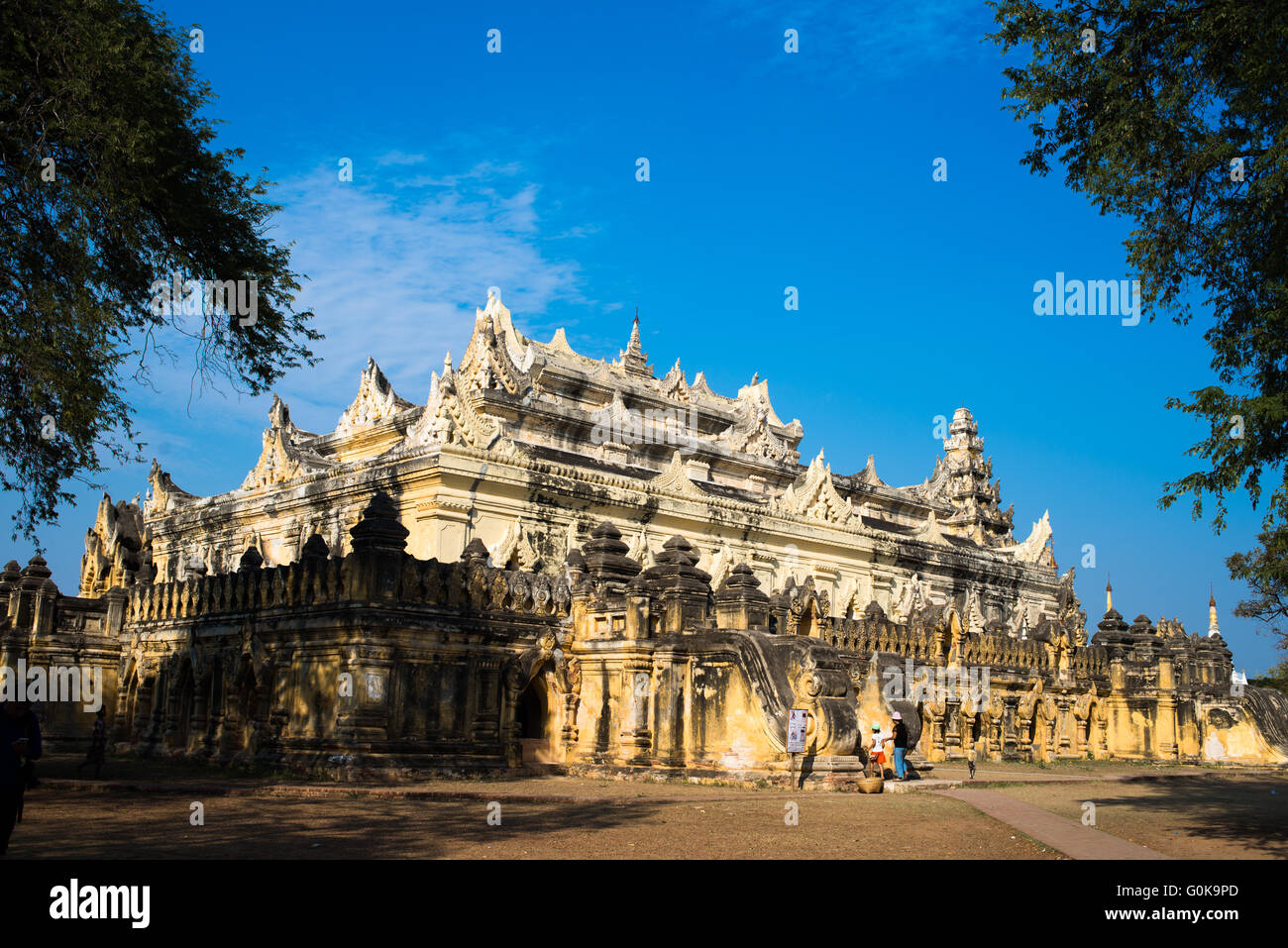 Maha aung mye bon zan hi-res stock photography and images - Alamy