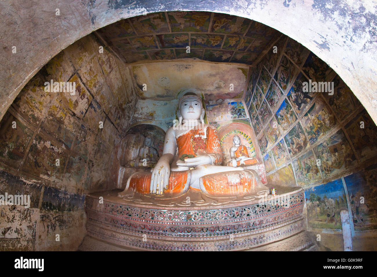 Pho win taung cave hi-res stock photography and images - Alamy