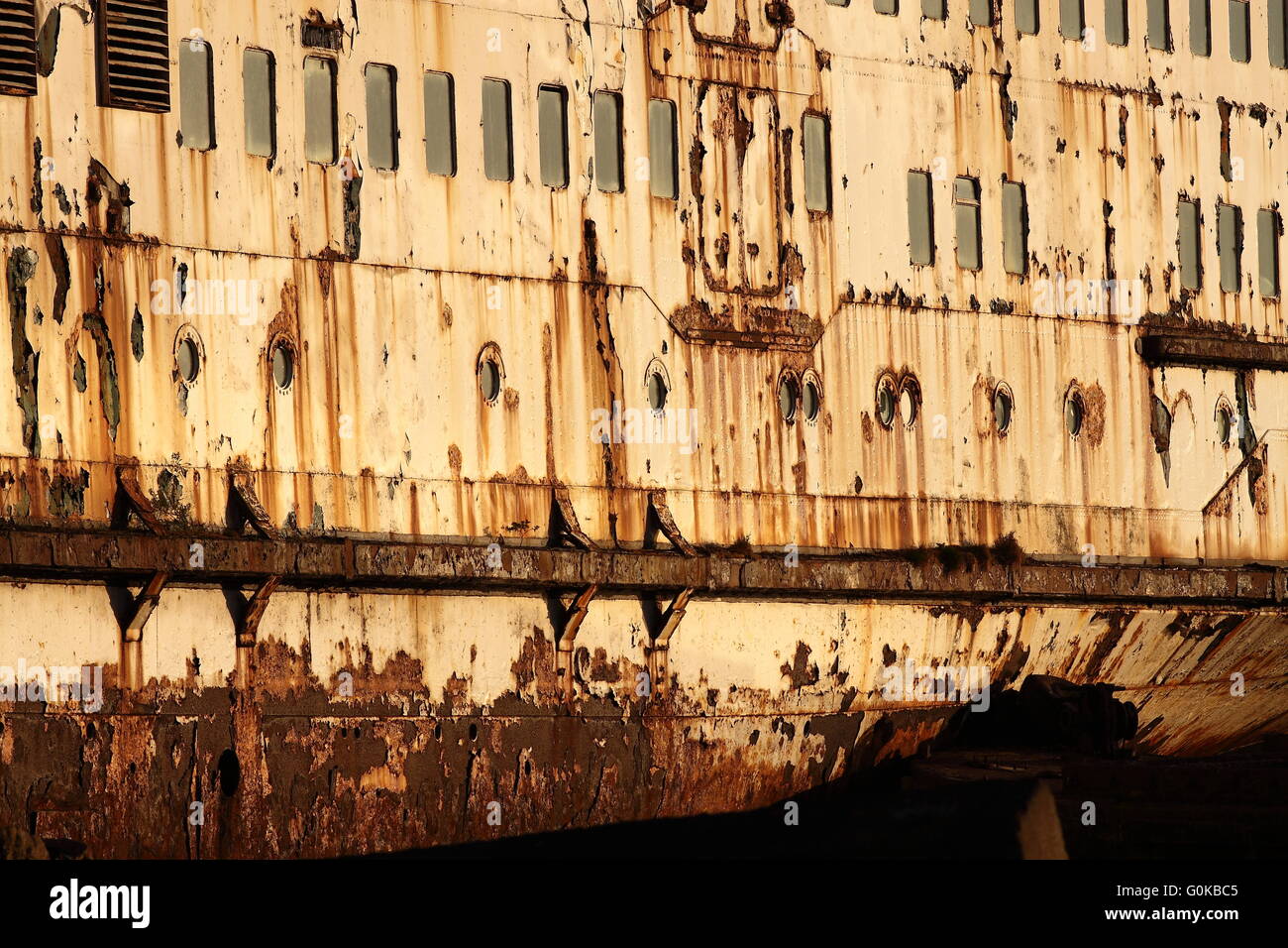 Shipwrecked boat covered in rust Stock Photo - Alamy
