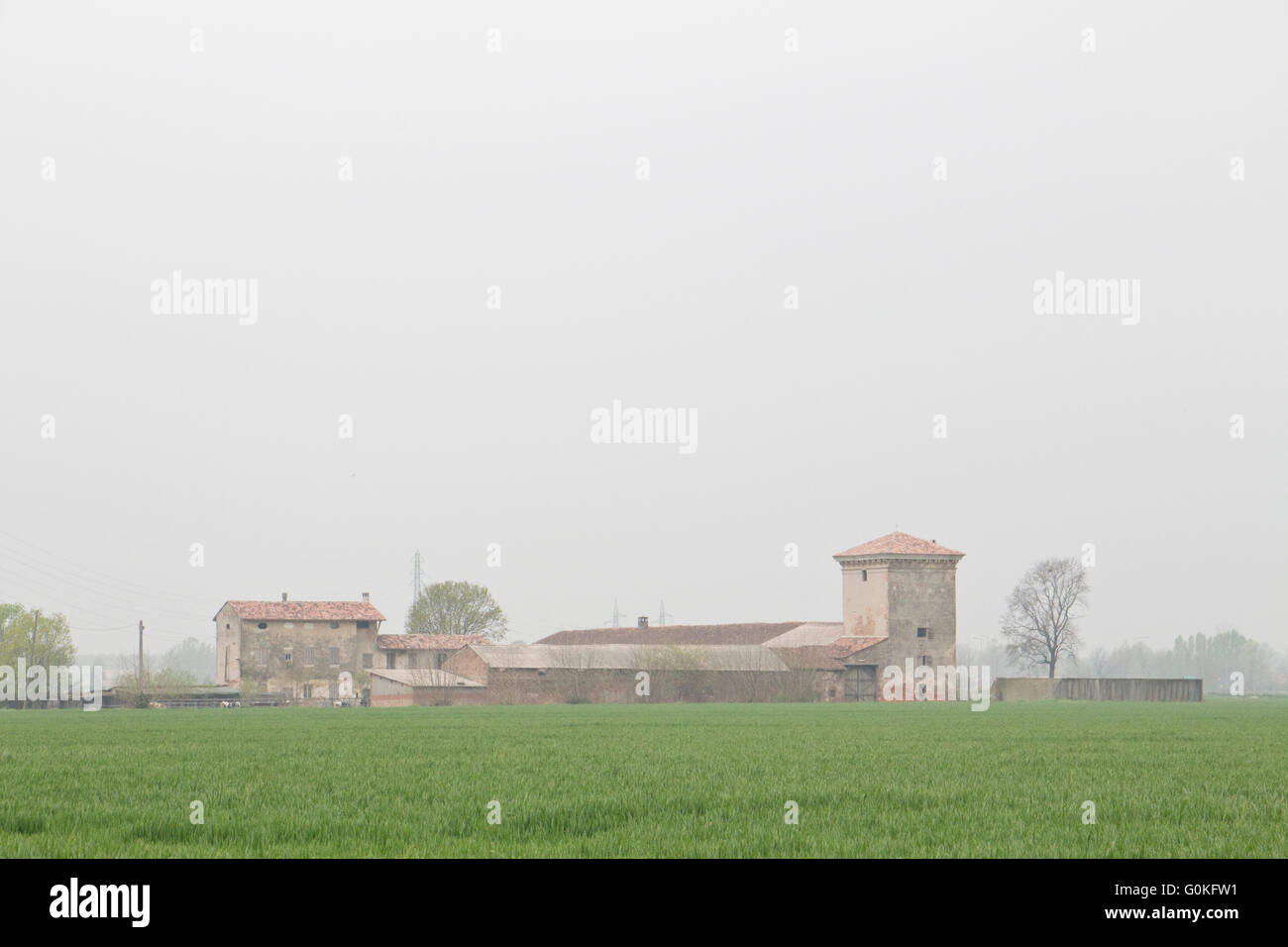 Italian farm buildings hi-res stock photography and images - Alamy