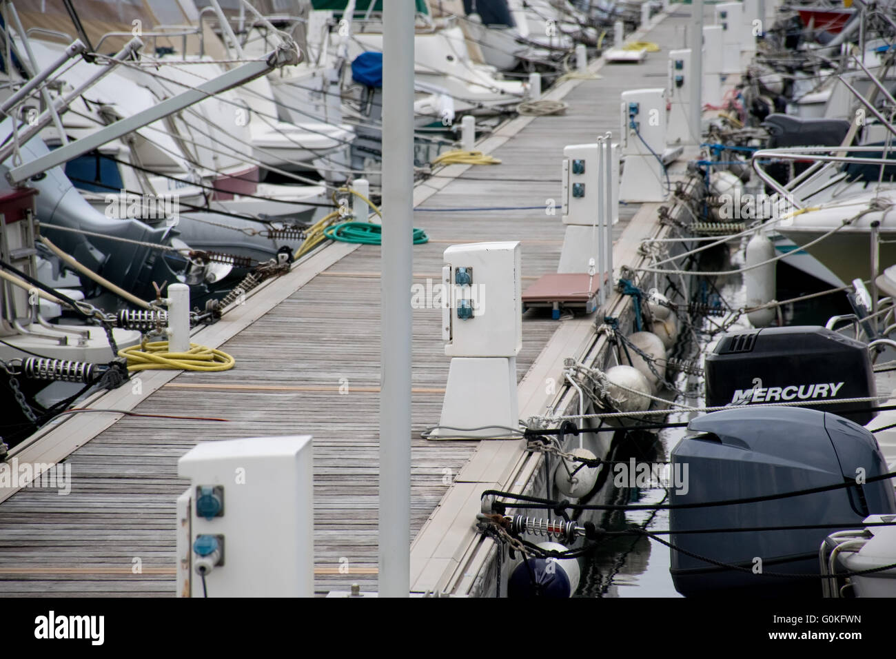 Pontoon port hi-res stock photography and images - Alamy