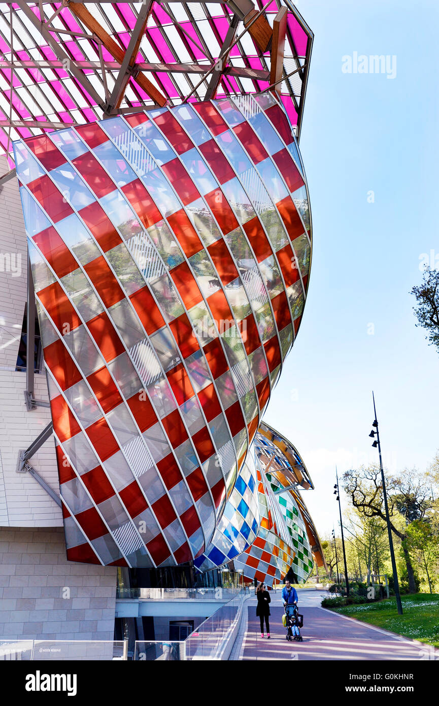Observatory of Light by Daniel Buren on the Louis Vuitton Fondation by ...