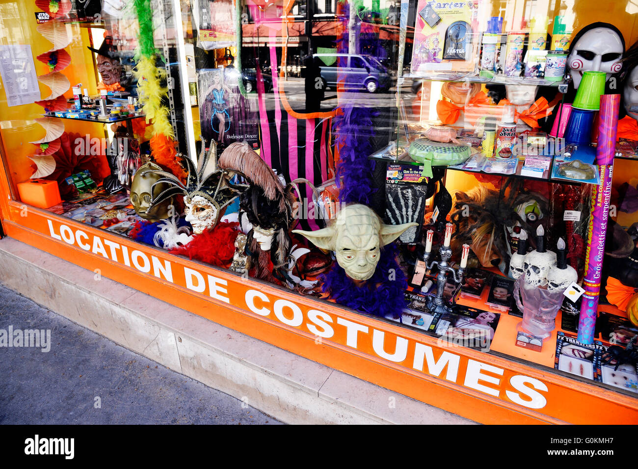 The joke shop hi-res stock photography and images - Alamy