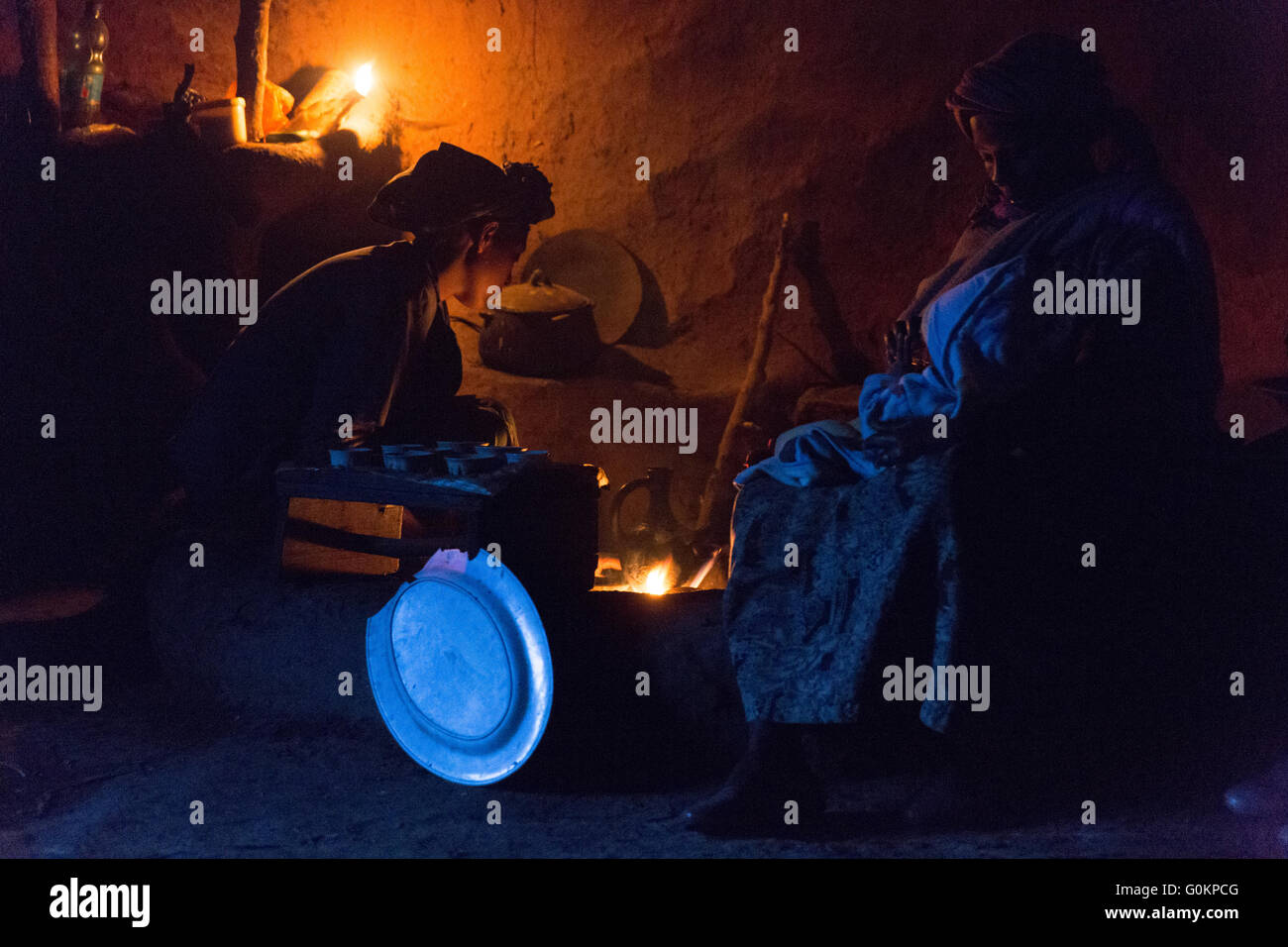 Traditional coffee making ethiopia africa hi-res stock photography and ...