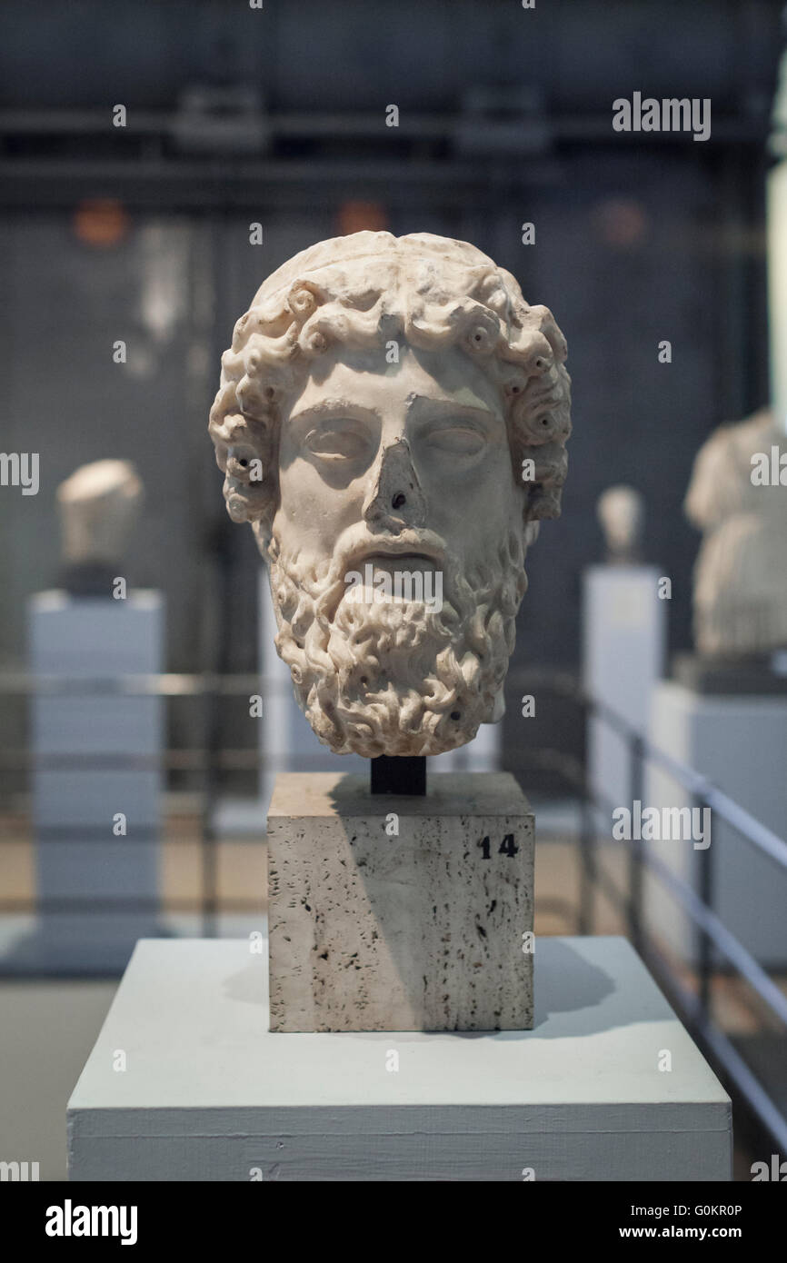 Zeus head hi-res stock photography and images - Alamy