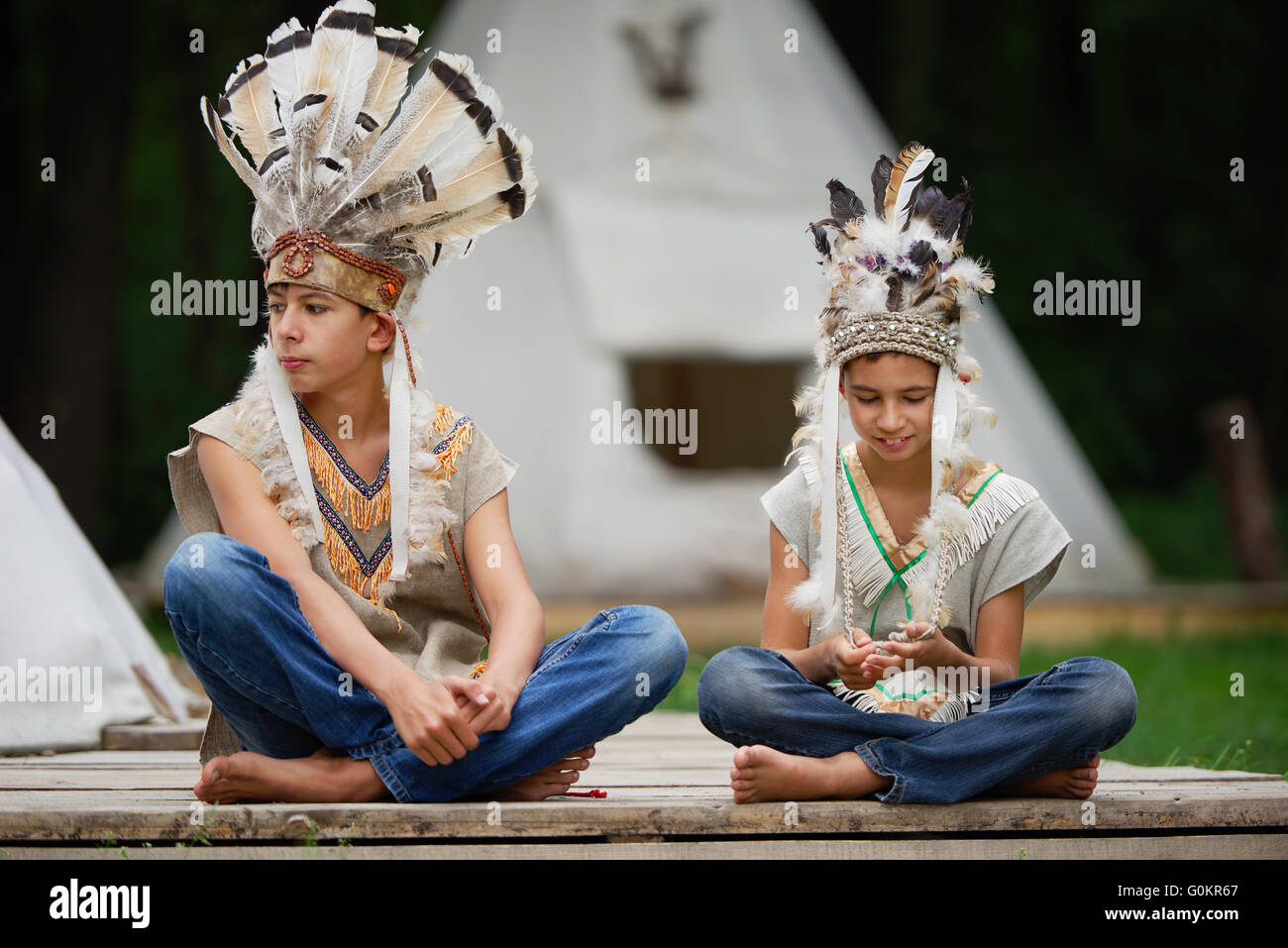 happy children playing native american Stock Photo - Alamy
