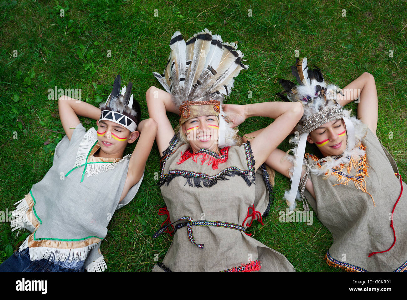 California native american kid hi-res stock photography and images - Alamy