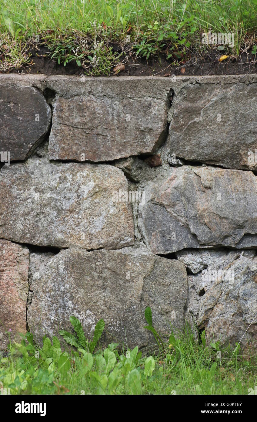 Green grass surrounding wall hi-res stock photography and images - Alamy