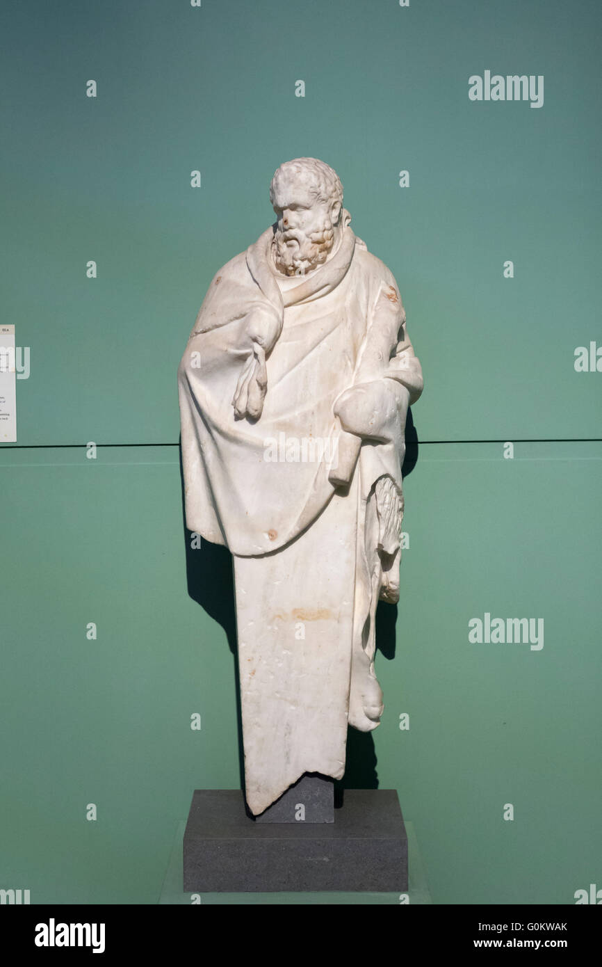 Bearded Statue High Resolution Stock Photography and Images - Alamy