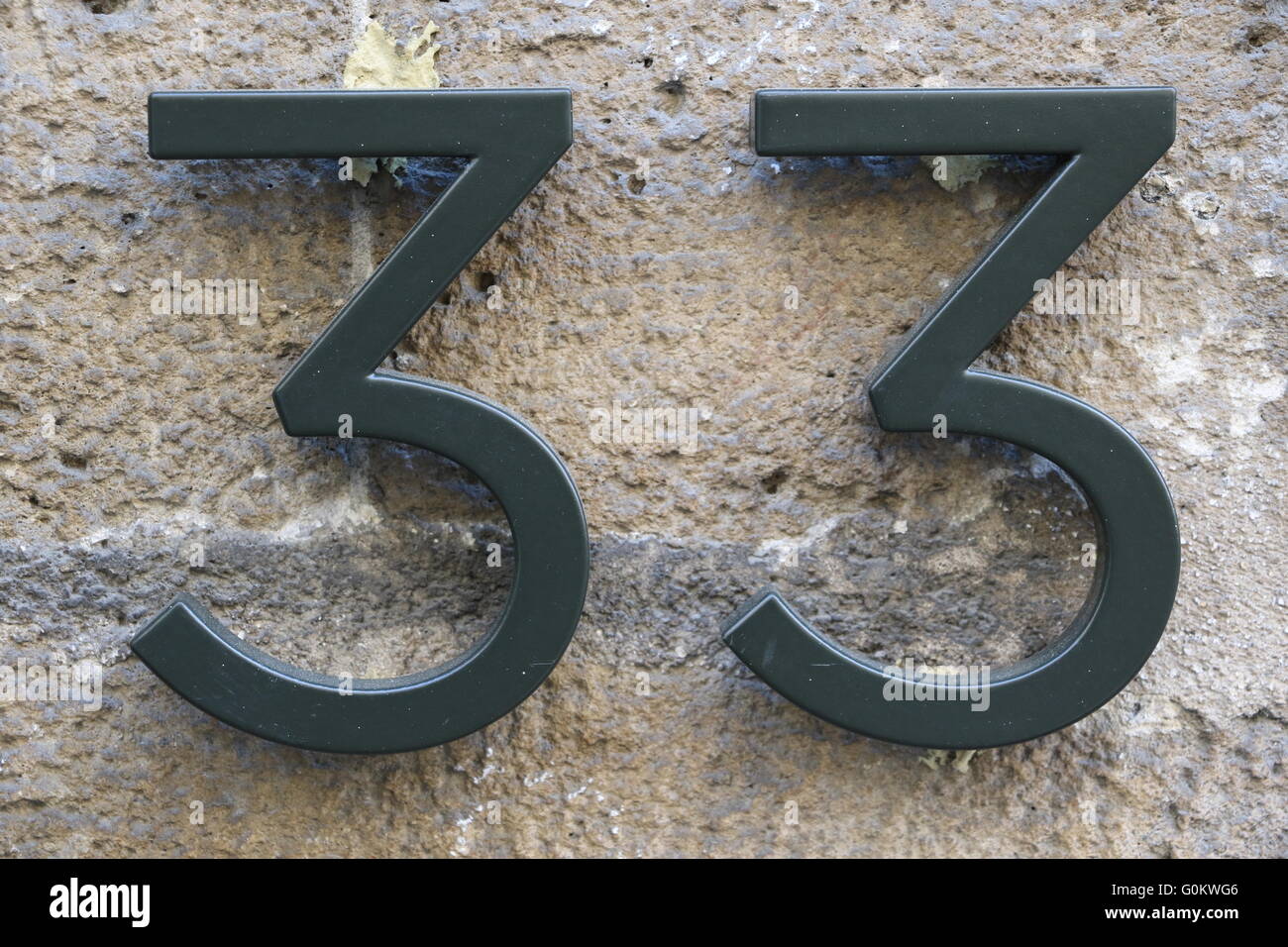 House number 33 in Paris Stock Photo - Alamy