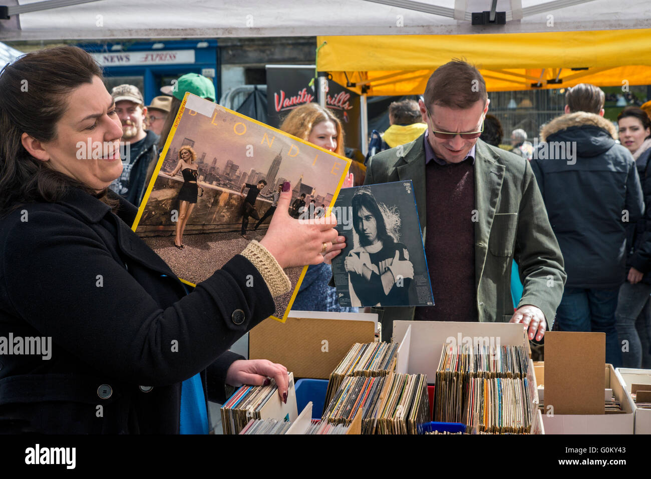 Vintage record stall hi-res stock photography and images - Alamy