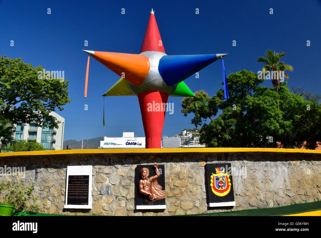 Pinata sculpture at the back entrance of Papagayo Park, Acapulco ...