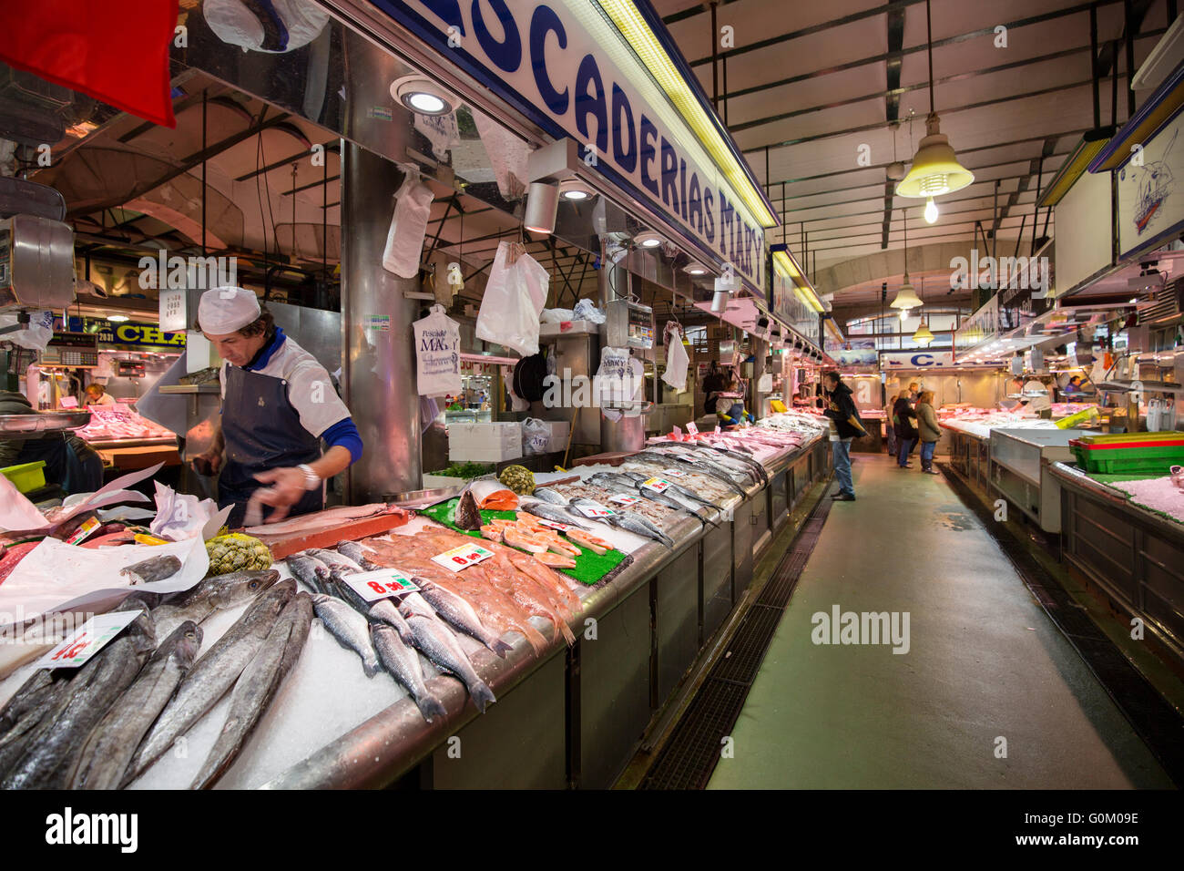 Santander fish market hi-res stock photography and images - Alamy