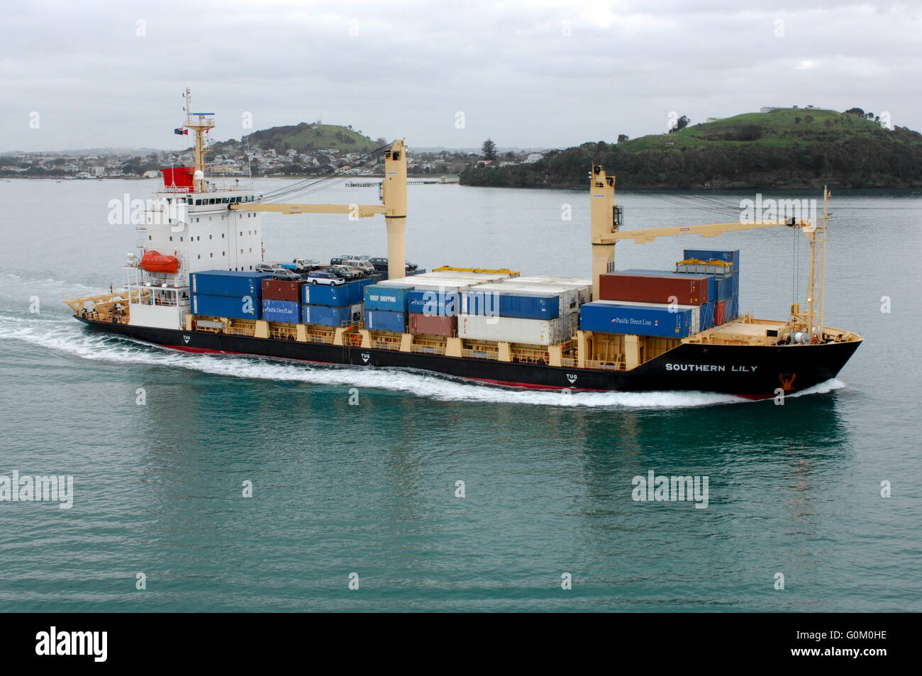 Container ship Southern Lily heads out of Auckland Harbour with ...