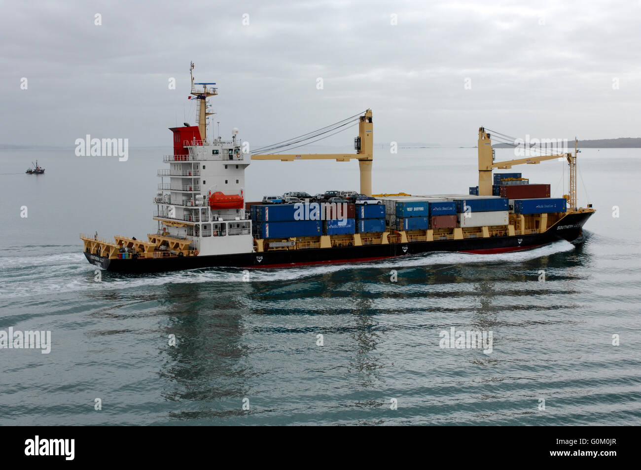 Container ship Southern Lily heads out of Auckland Harbour with ...