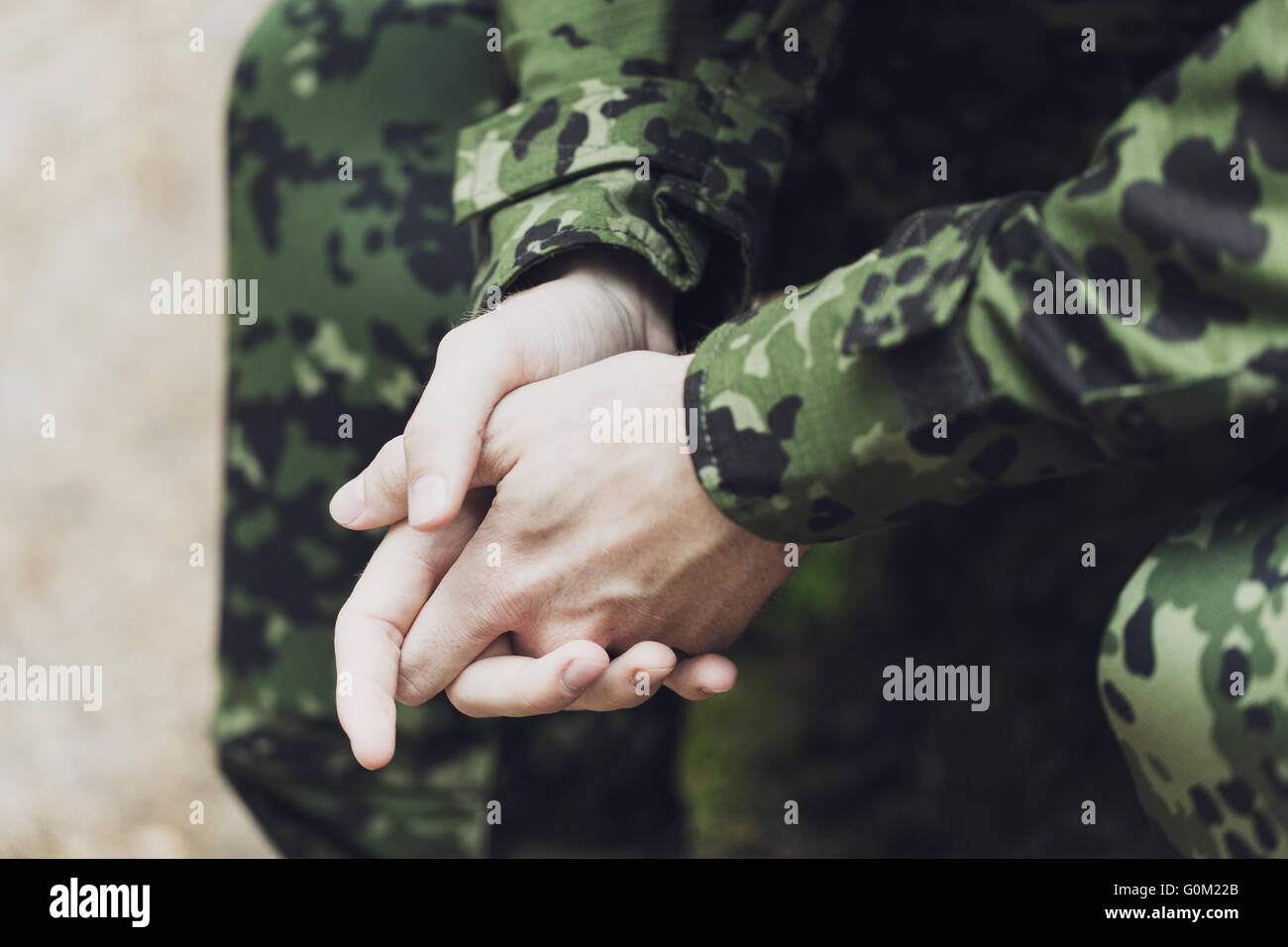 Close up soldier hands hi-res stock photography and images - Alamy