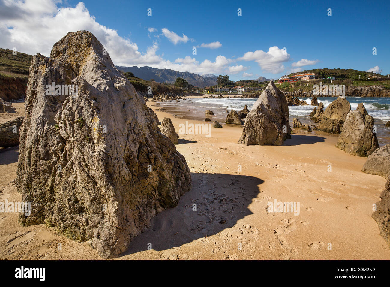 Toro beach llanes hi-res stock photography and images - Alamy