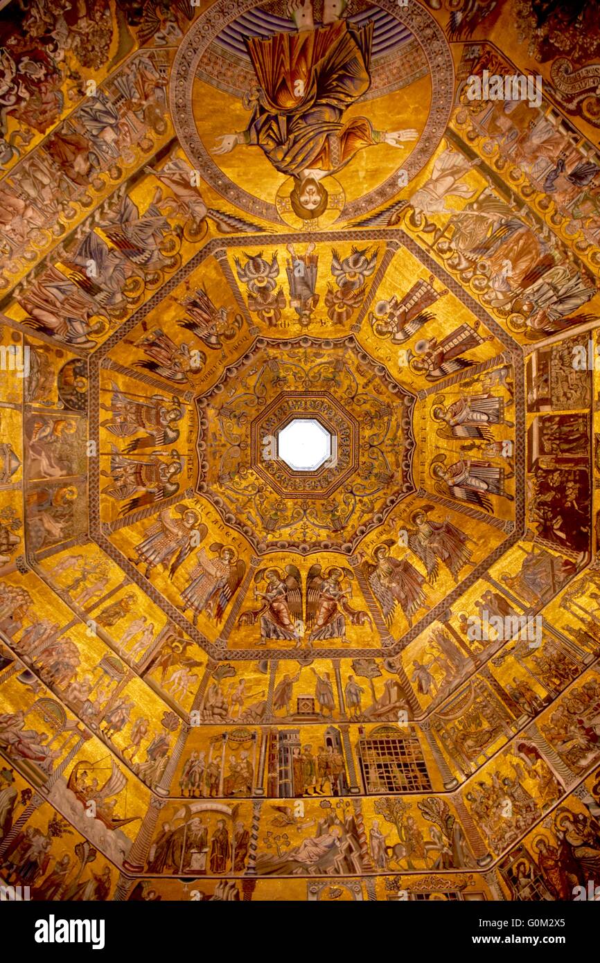 A beautifully designed cathedral ceiling in the heart of Florence Stock ...