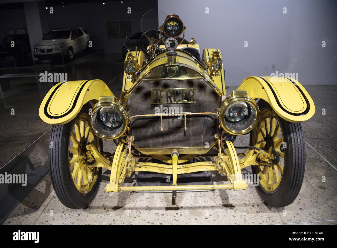 Robert e petersen collection mercer hi-res stock photography and images ...