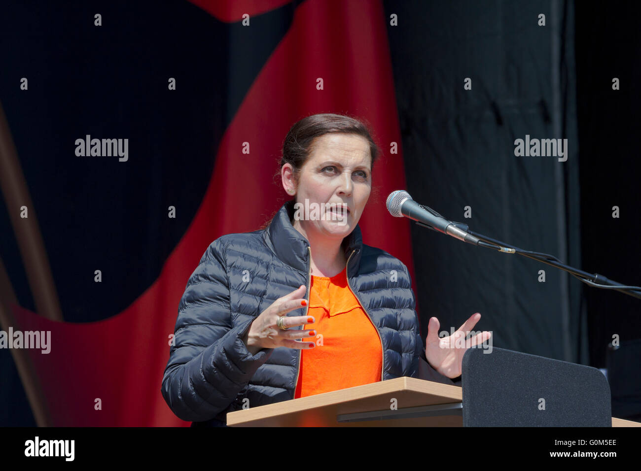 Pia peoples unity hi-res stock photography and images - Alamy