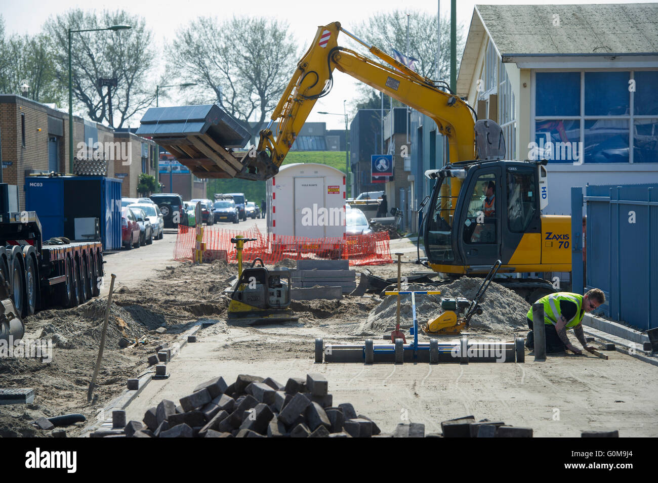 Roadworkers hi-res stock photography and images - Alamy