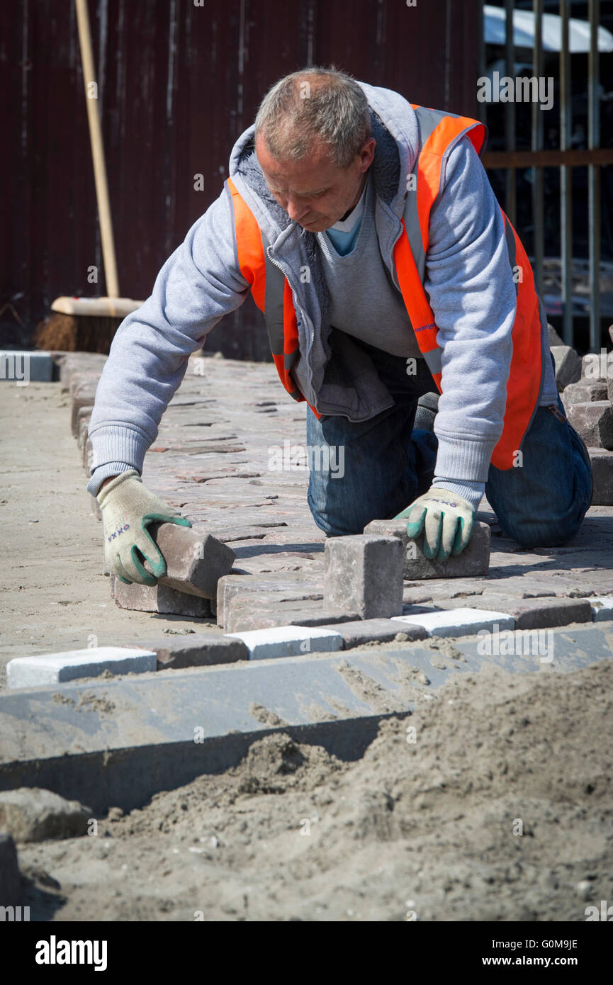 Roadworkers hi-res stock photography and images - Alamy