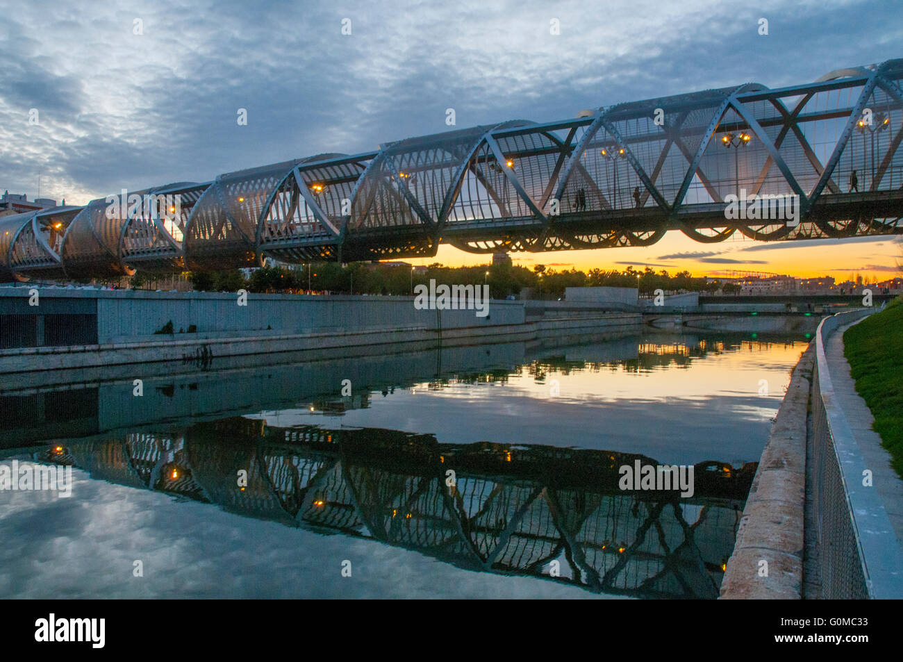 Estructura de agua hi-res stock photography and images - Alamy