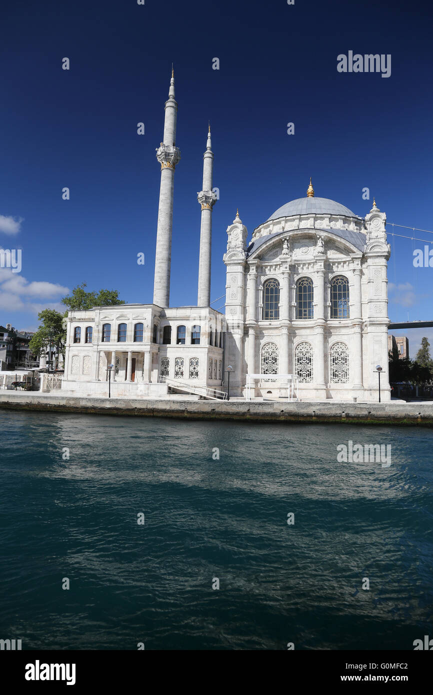 Ortakoy Buyuk Mecidiye Mosque in Istanbul City, Turkey Stock Photo - Alamy