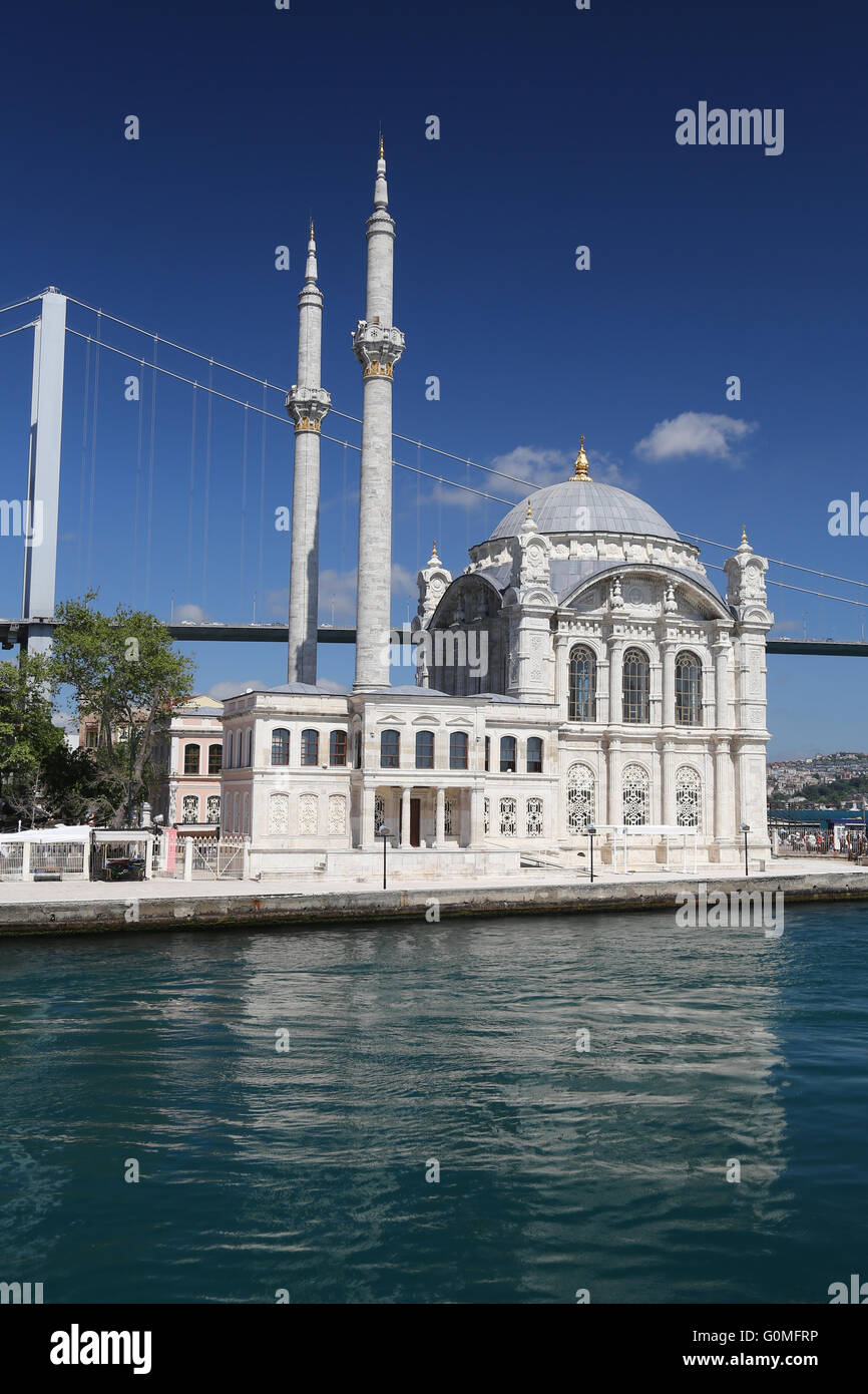Ortakoy Buyuk Mecidiye Mosque in Istanbul City, Turkey Stock Photo - Alamy