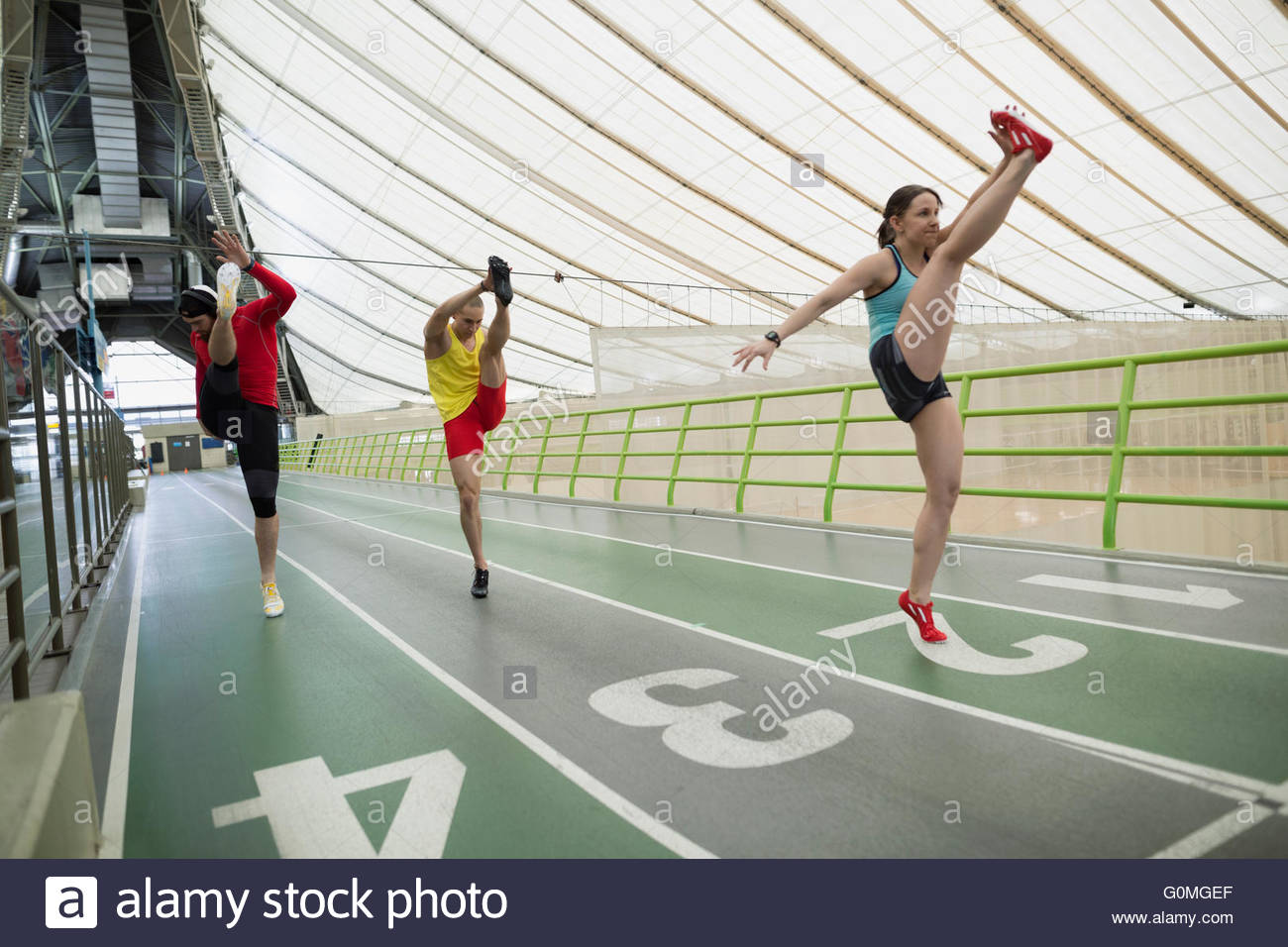 Straight leg hi-res stock photography and images - Alamy