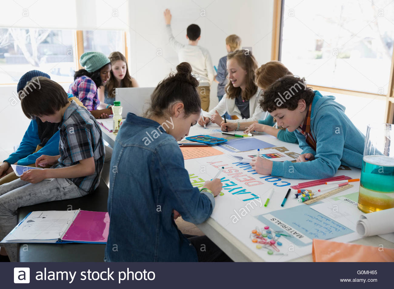 Filipino poster hi-res stock photography and images - Alamy