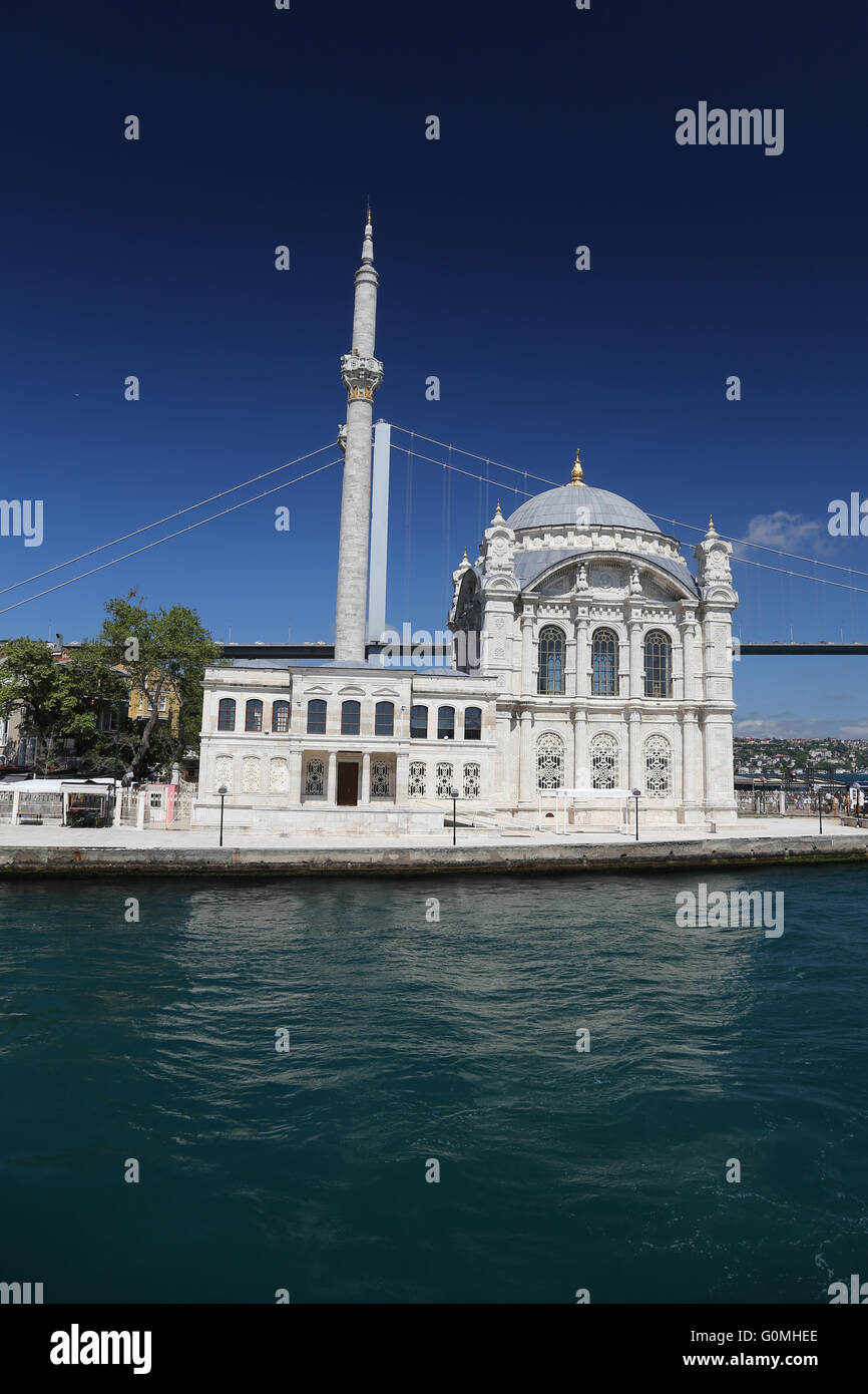 Ortakoy Buyuk Mecidiye Mosque in Istanbul City, Turkey Stock Photo - Alamy