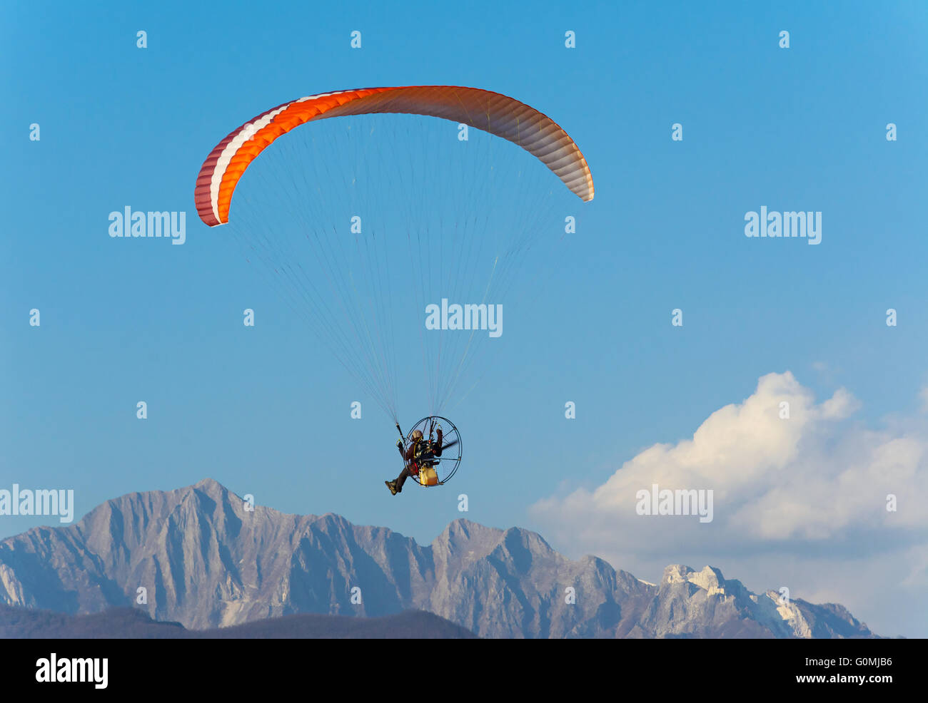 Man paragliding with Para-motor Stock Photo - Alamy