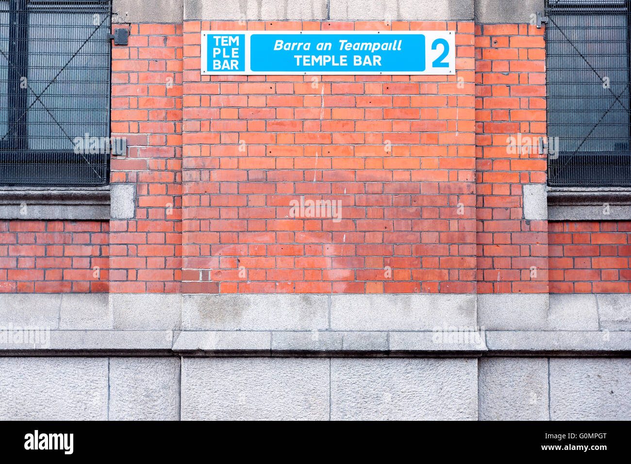 Street name ireland hi-res stock photography and images - Alamy
