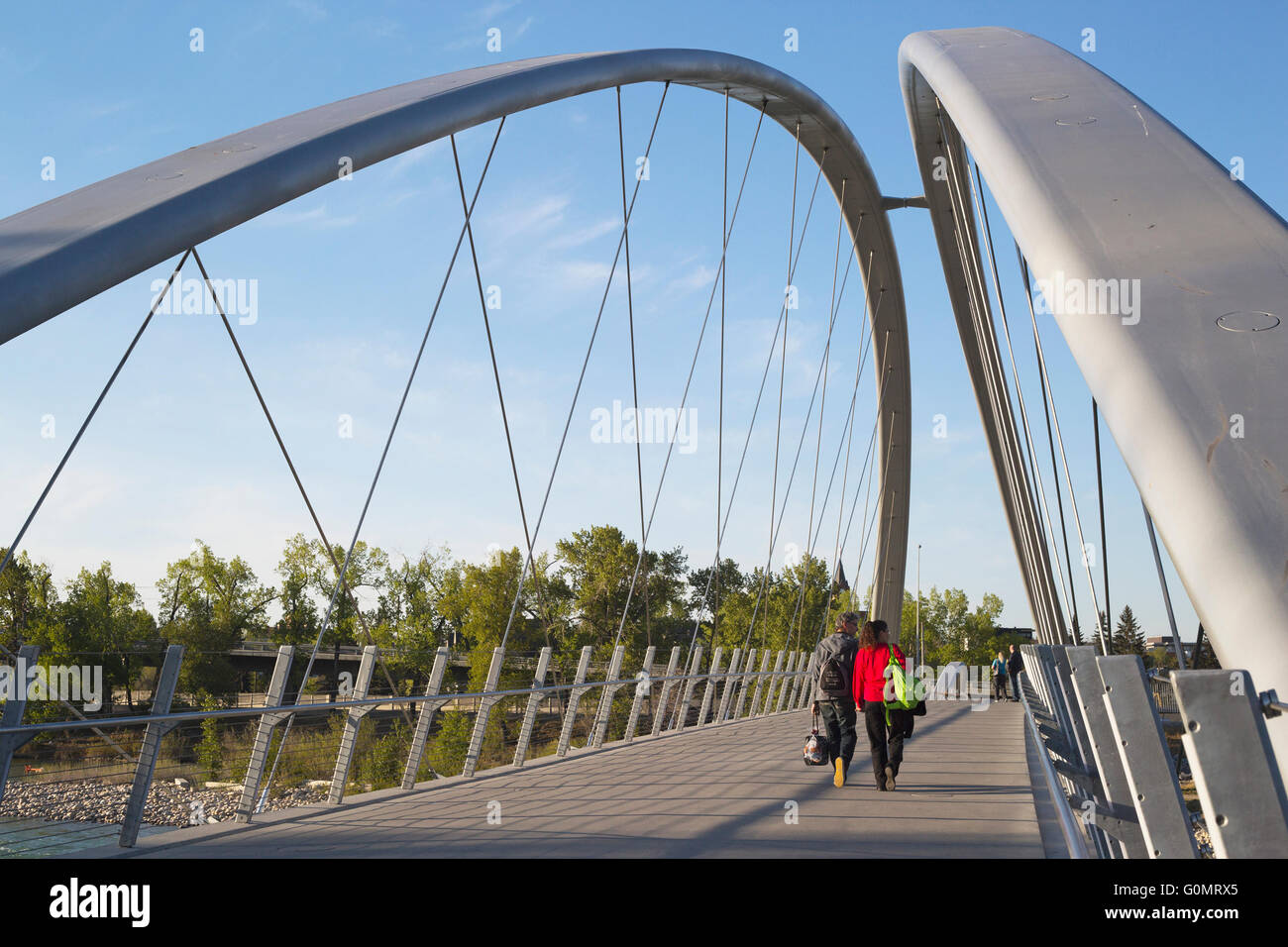 Pedestrians pedestrian bridge hi-res stock photography and images - Alamy