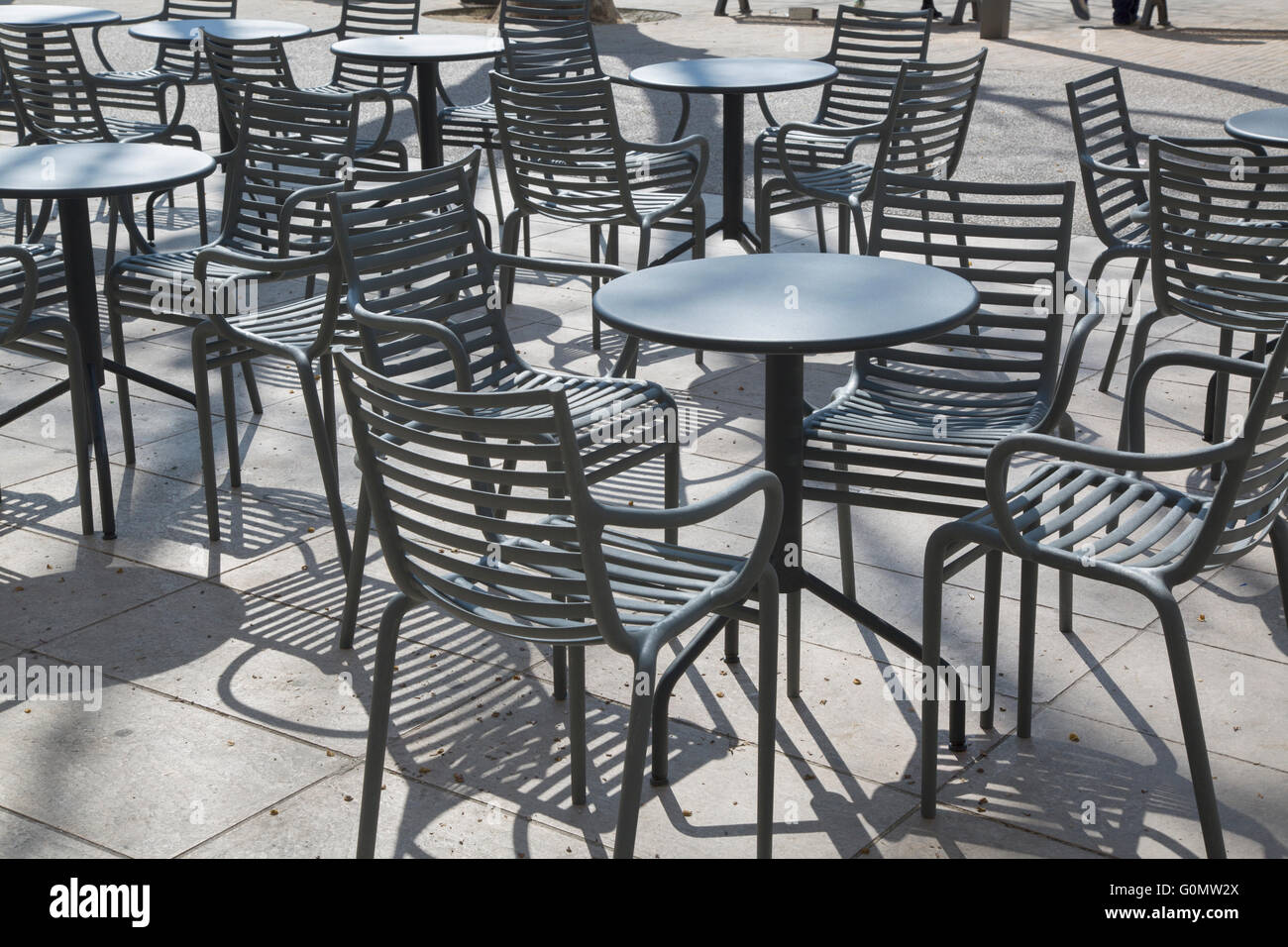 Cafe Restaurant Tables and Chairs on Street Stock Photo - Alamy